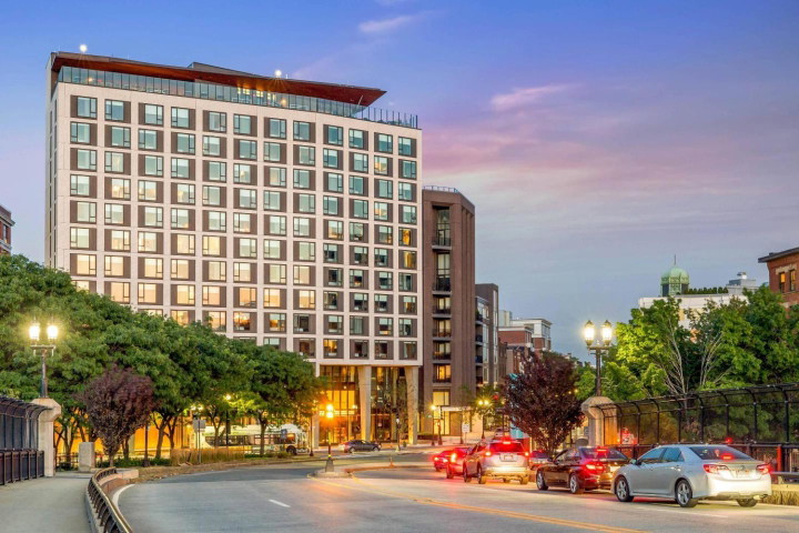 Cambria Hotel Boston Downtown - Seaport - Somerville, MA