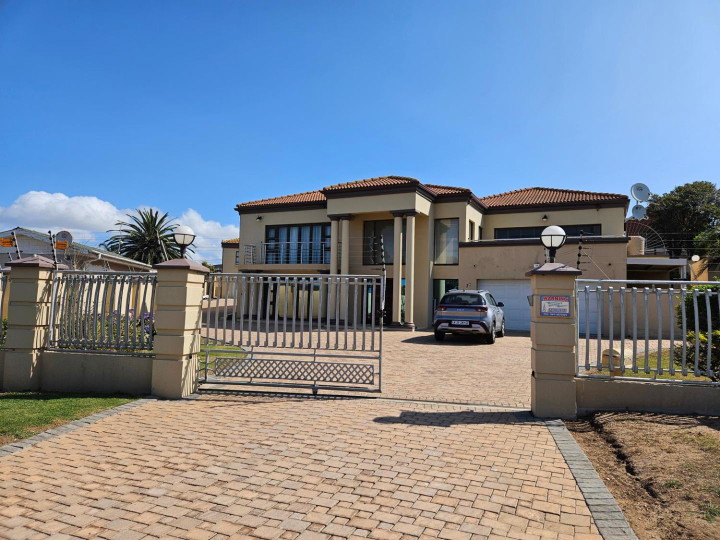 Mix Guesthouse - Port Elizabeth
