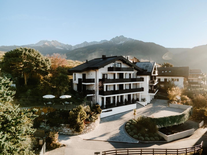 Stricker Aparthotel - Meran
