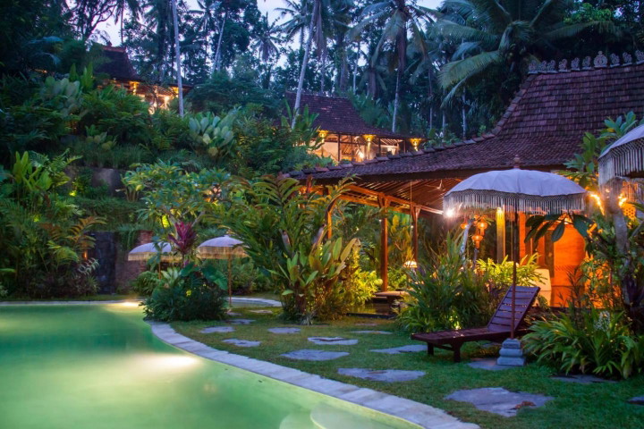 Villa Mahadevi 1 Open-air Jungle Joglo Near Ubud - Bali