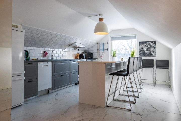 Vindsvåning Nära Centrum - Salängen - Borås