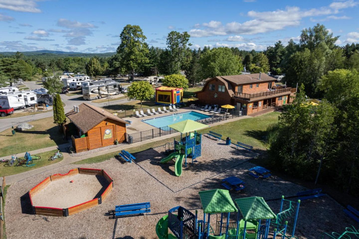 Jellystone Park Tm Petoskey - Michigan