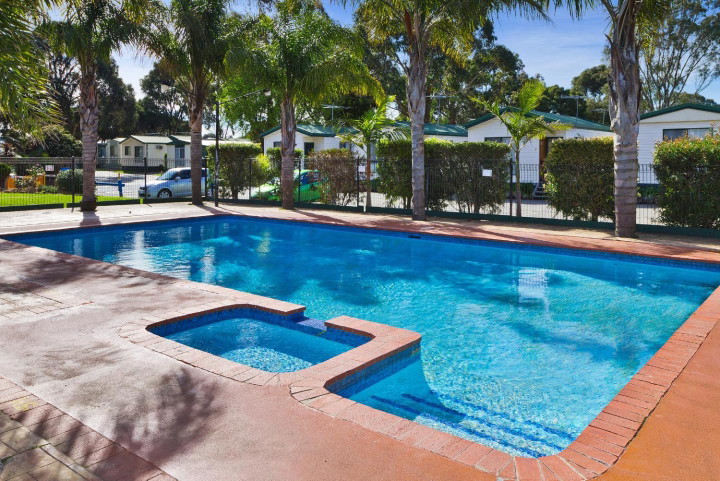 Sandhurst Motel - Mornington Peninsula