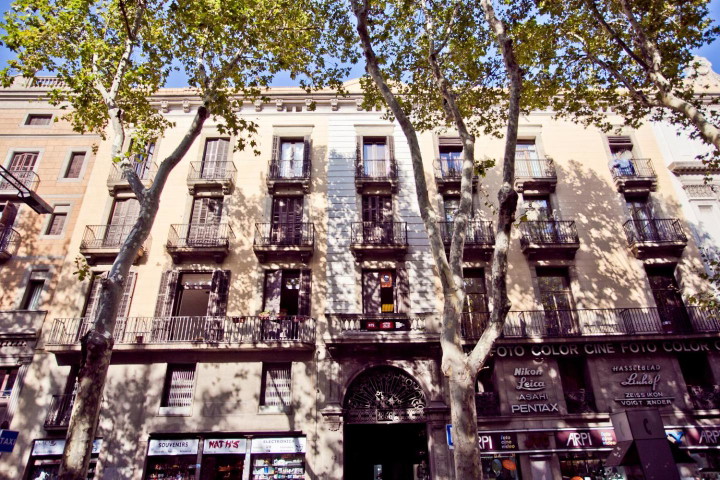Ramblas Apartments -