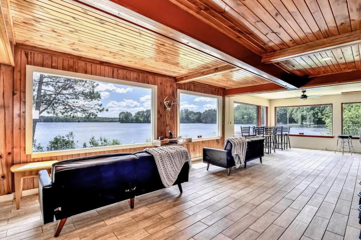 Timber Lodge Retreat - Rhinelander, WI