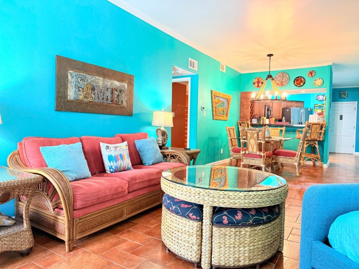 Riverfront Condo Downtown Newbraunfels - New Braunfels, TX