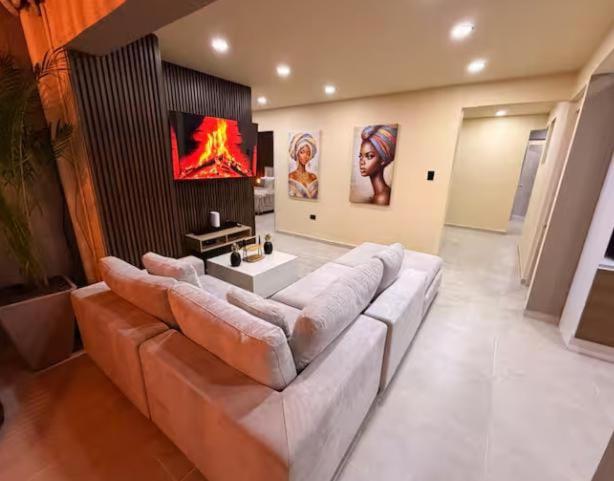 Jacuzzi Y Piscina, 8 Habitaciones Medellín, Poblado - Envigado