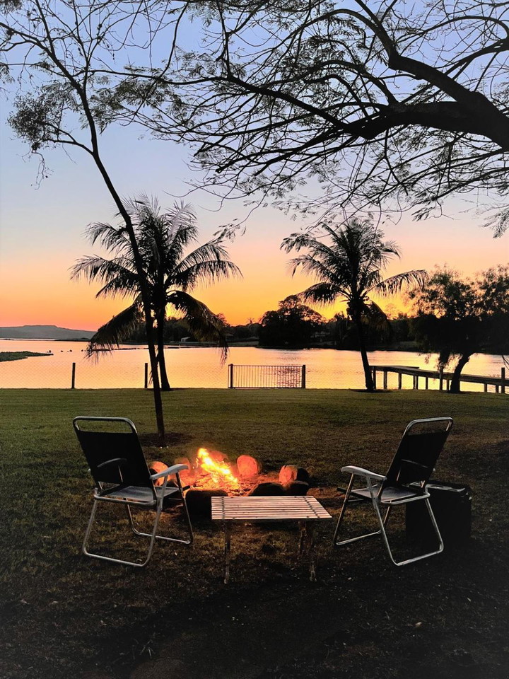 Casa De Campo Em Frente Ao Lago Em Americana-sp - Americana