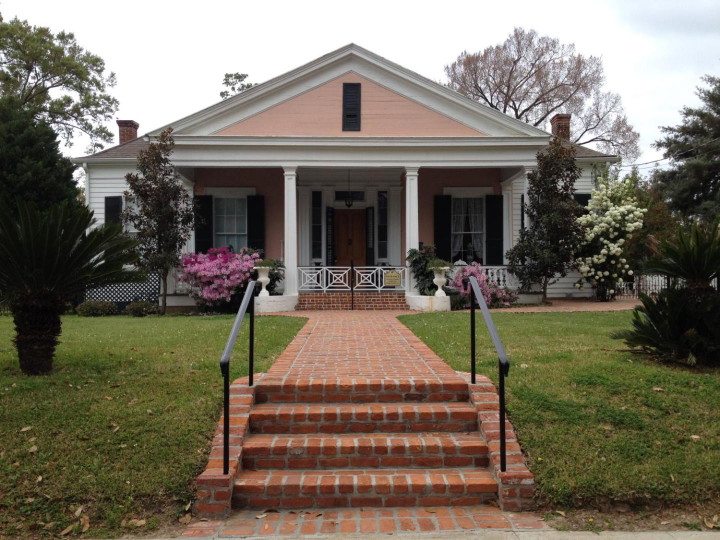 Stone House Musical B&b - Natchez, MS