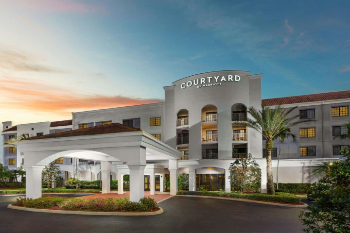 Courtyard By Marriott Stuart - Stuart, FL