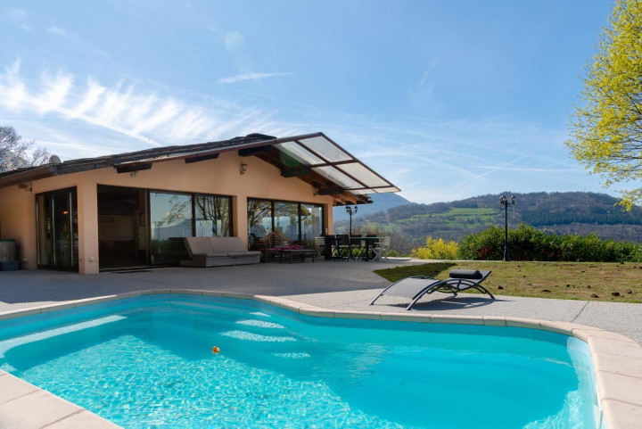 Maison Avec Piscine, Spa Et Jacuzzi - Chambéry