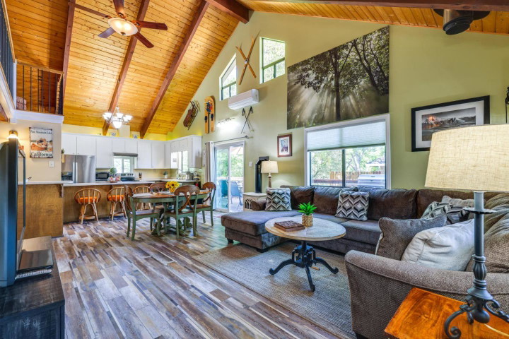 Groveland Home - Walk To Pine Mountain Lake! - California