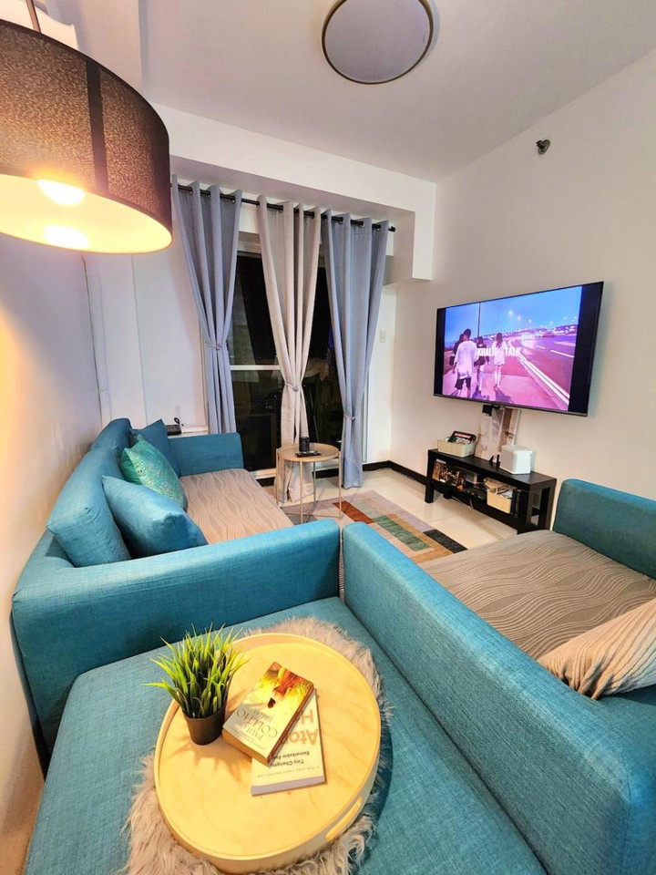 Zinnia Towers 2br At North Edsa Qc - Quezon City