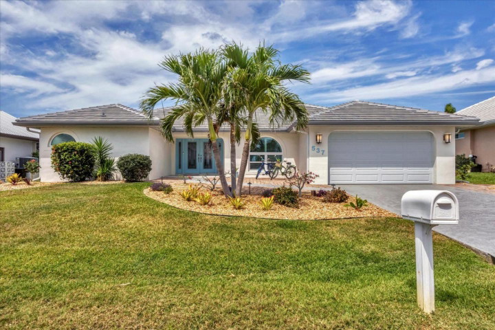 537 Eleuthera - Punta Gorda, FL