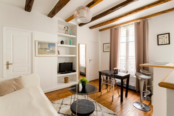 Marais Place Des Vosges Sevigne - Accor Arena
