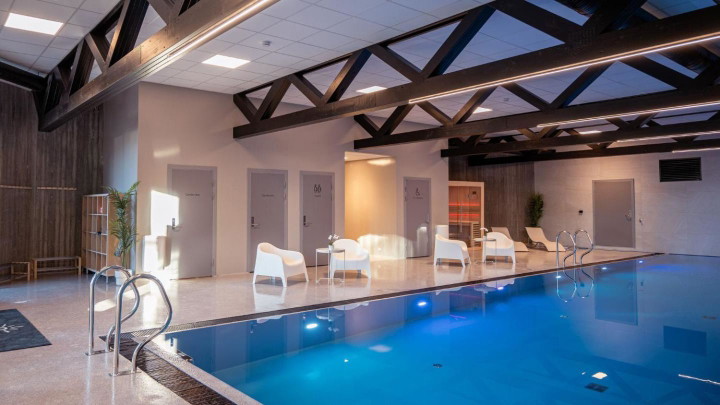 ÅRos Beach House - Indoor Pool, Jacuzzi & Sauna - Norway