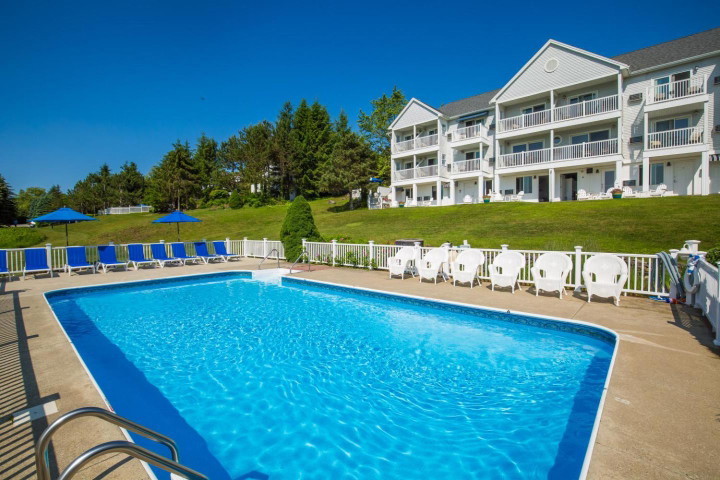 Strawberry Hill Seaside Inn - Rockland, ME