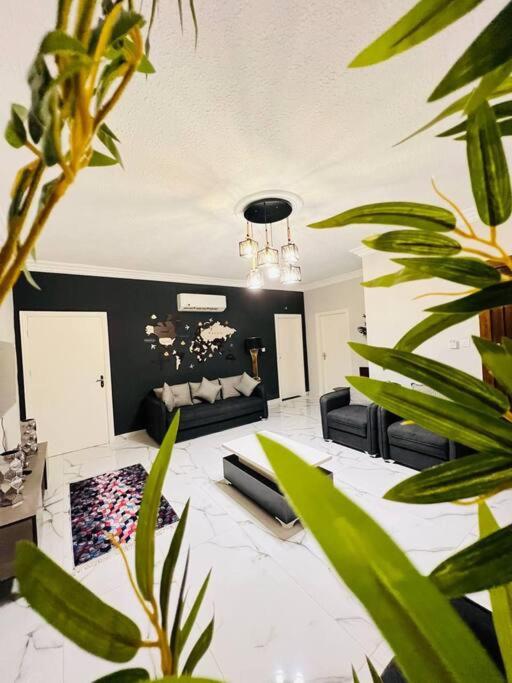 Luxury 4-bedrooms Apartment - Aqaba