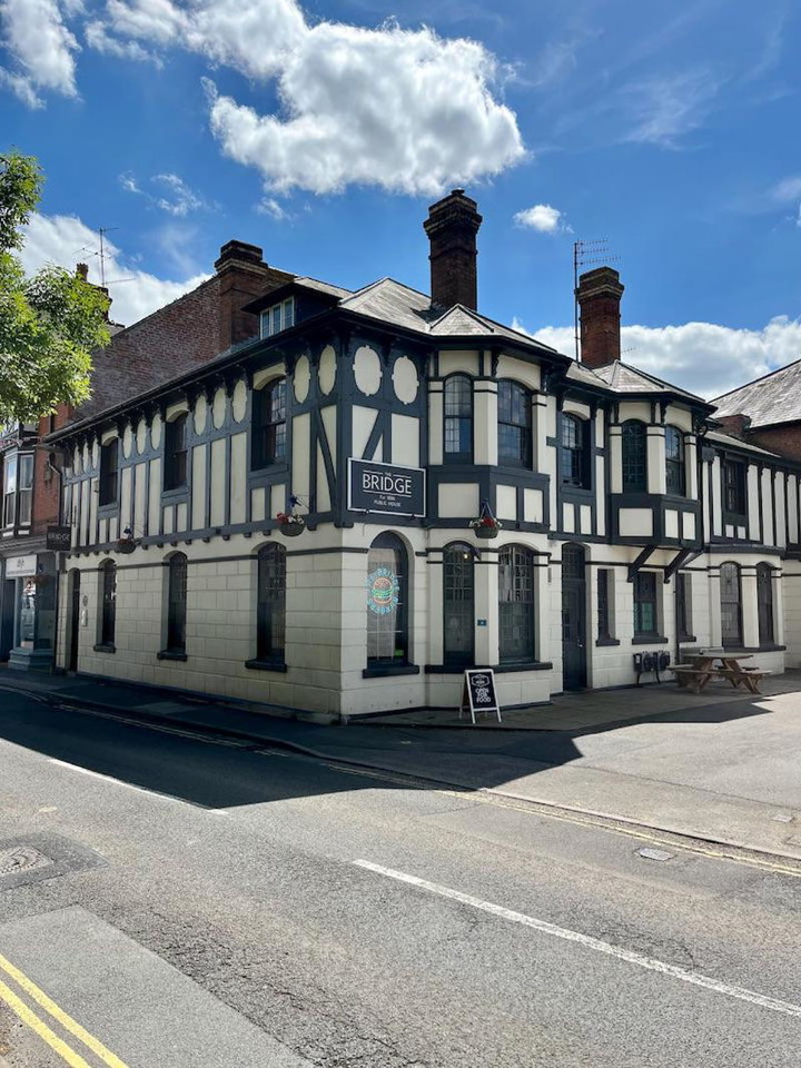 The Bridge Inn - Leominster
