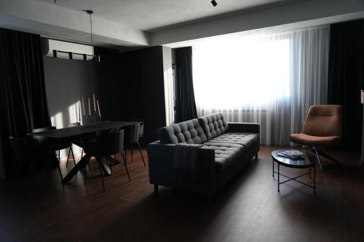 Flat 6 - Luxury Designer Apartment - Buftea