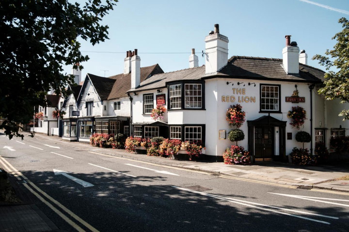The Red Lion Hotel - Hounslow