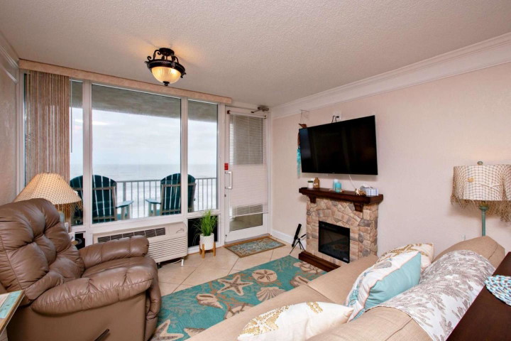 Pirates Cove Condo Unit #704 - Ponce Inlet, FL