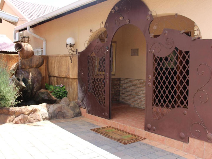 The Willow Tree Guesthouse - Klerksdorp