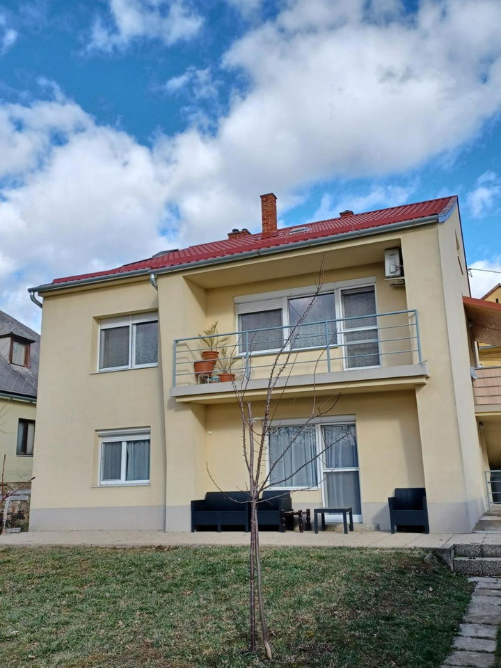 Stardust Apartman - Pécs