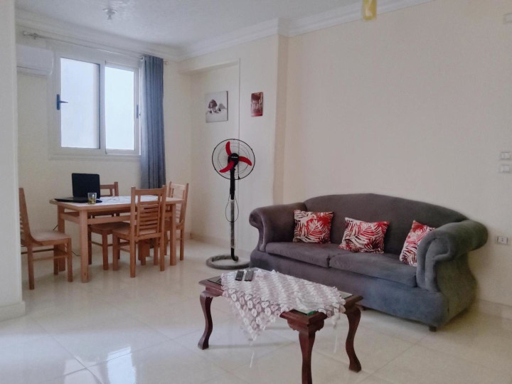 Giza Home 1 - Giza