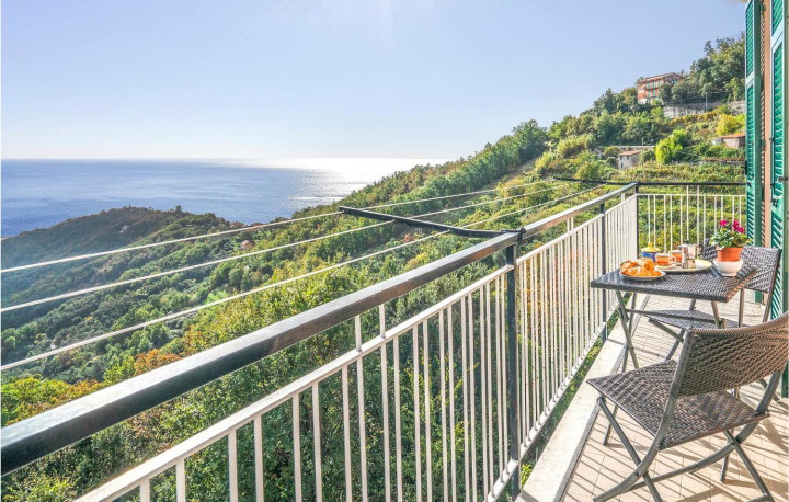Pet Friendly Apartment - Moneglia