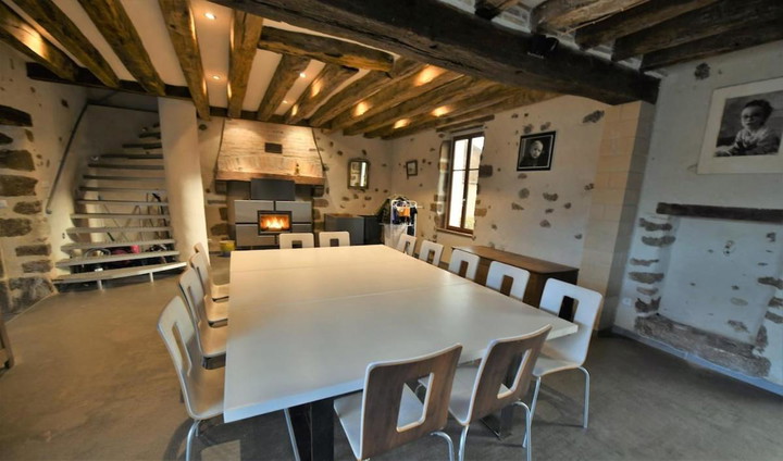 Maison Spacieuse Avec Piscine Chauffée - Sarthe