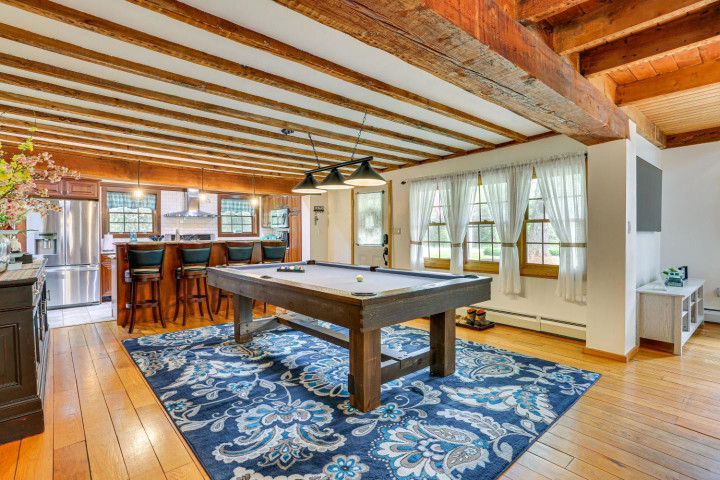 Game Room & Yard: Greentown Home Near State Park - Lake Wallenpaupack, PA
