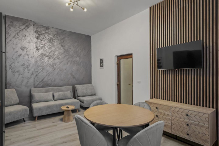 Interbelic Villa Close To Old Town - Bucarest