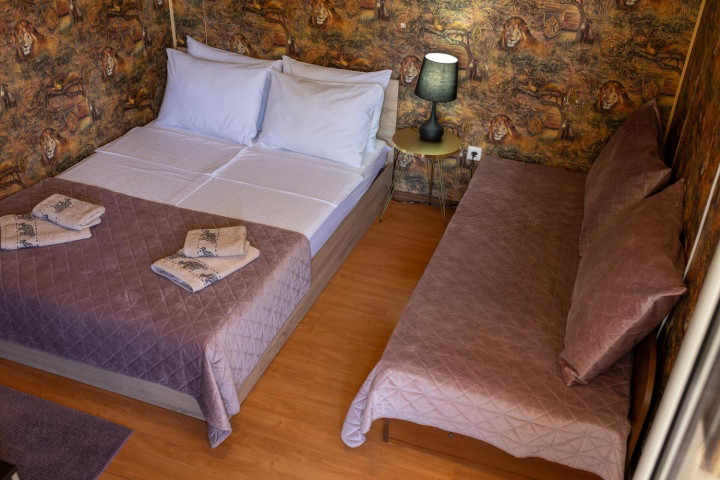 Megy's 1st Room Next To The National Palace Of Culture - Sofía