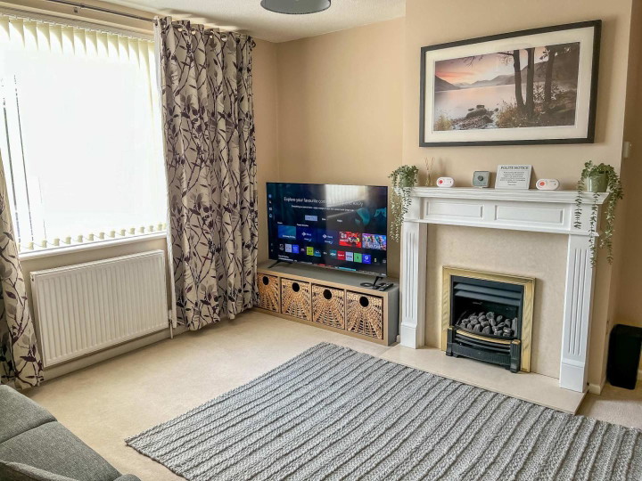 Station Road - 3 Bedrooms With Parking & Garden - Bristol