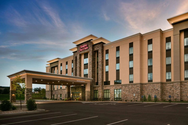 Hampton Inn & Suites-hudson Wisconsin - Stillwater, MN
