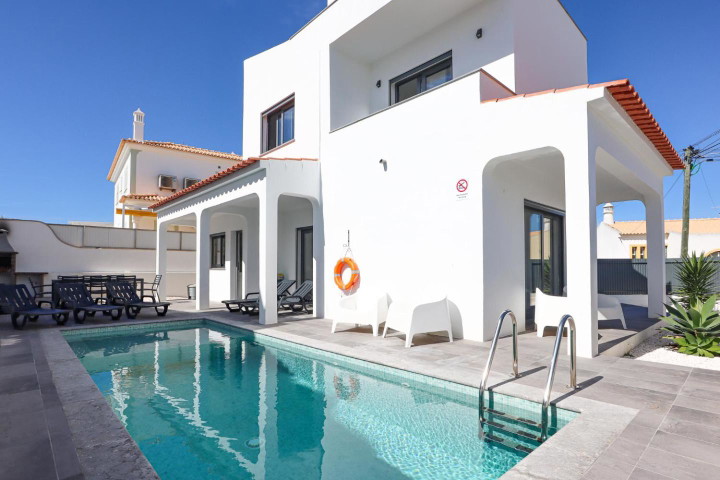 Villa Soares - Centro Albufeira - For Families - By Bedzy - Albufeira