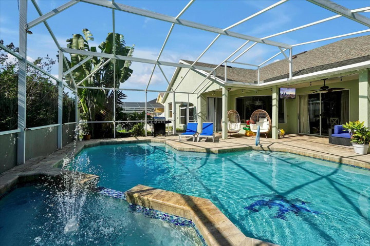 Private Home W Pool, Spa & Game Room - Winter Haven