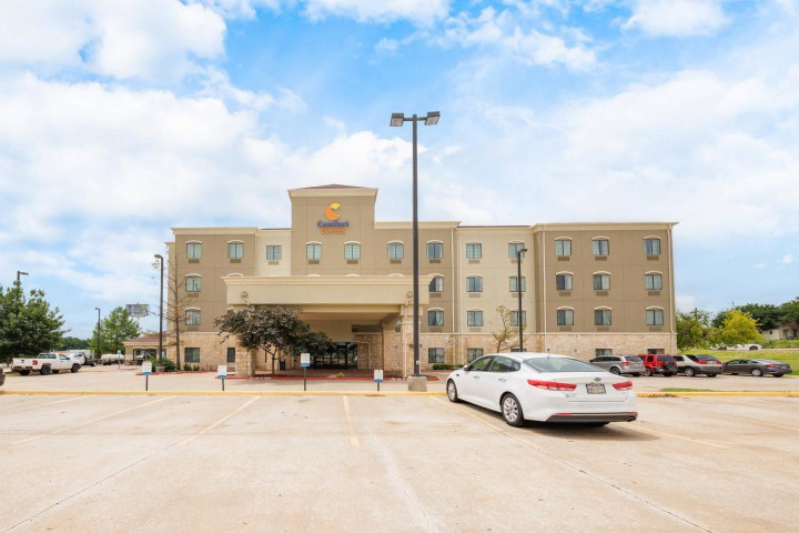 Comfort Suites Lawton Near Fort Sill - Lawton