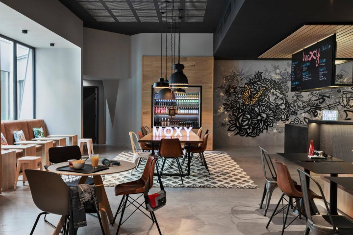 Moxy Lyon Airport - Saint-Bonnet-de-Mure