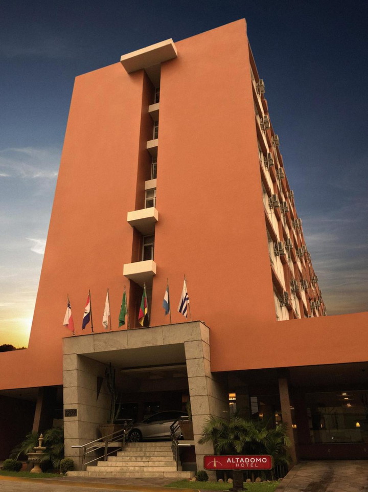 Altadomo Hotel - Santa Maria