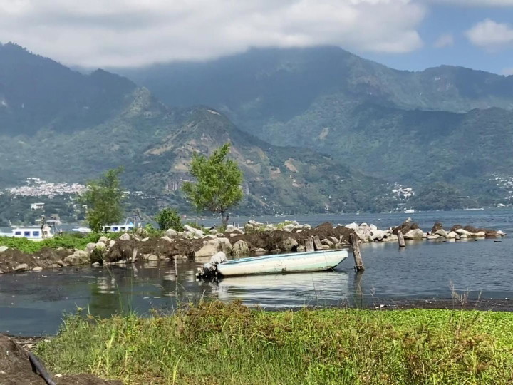 Sweet Little Cottage At Lake La Laguna - Guatemala