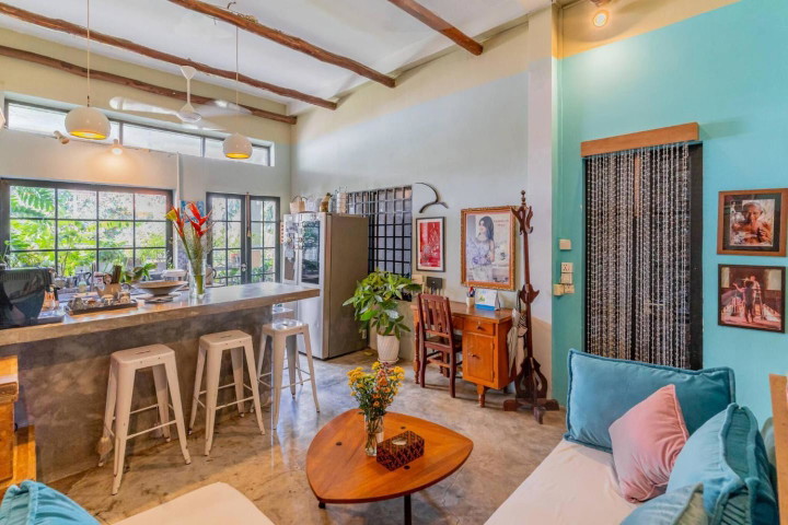 Sarai Room A Cozy Urban Hideaway With Green Balcony - Phnom Penh