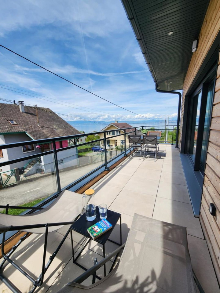 Studio Lumineux Avec Grande Terrasse Et Vue Lac, Parking Privé - Lausanne