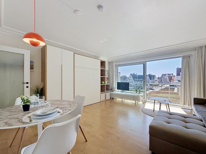 Apartment Cosy @ The Beach Studio With Pool By Interhome - Bredene