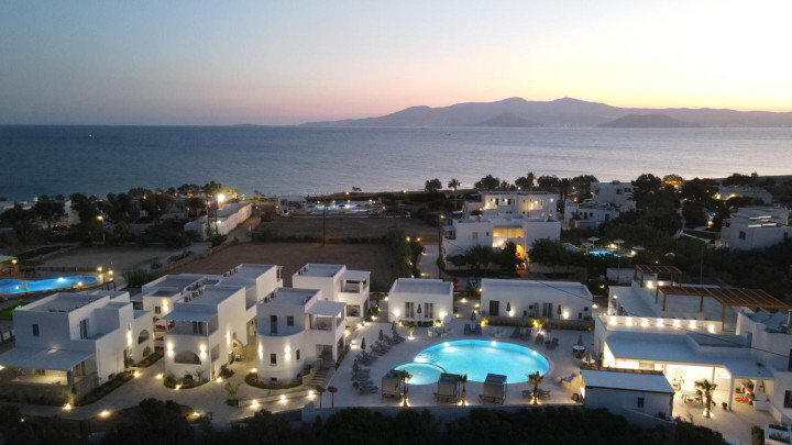 Cosmos Hotel - Naxos