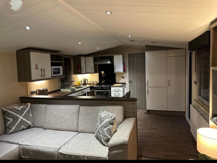 Luxurious 2 Bedroom Caravan - Edinburgh