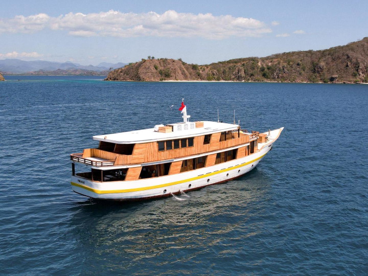 Phinisi Shared Boat Komodo - Labuan Bajo