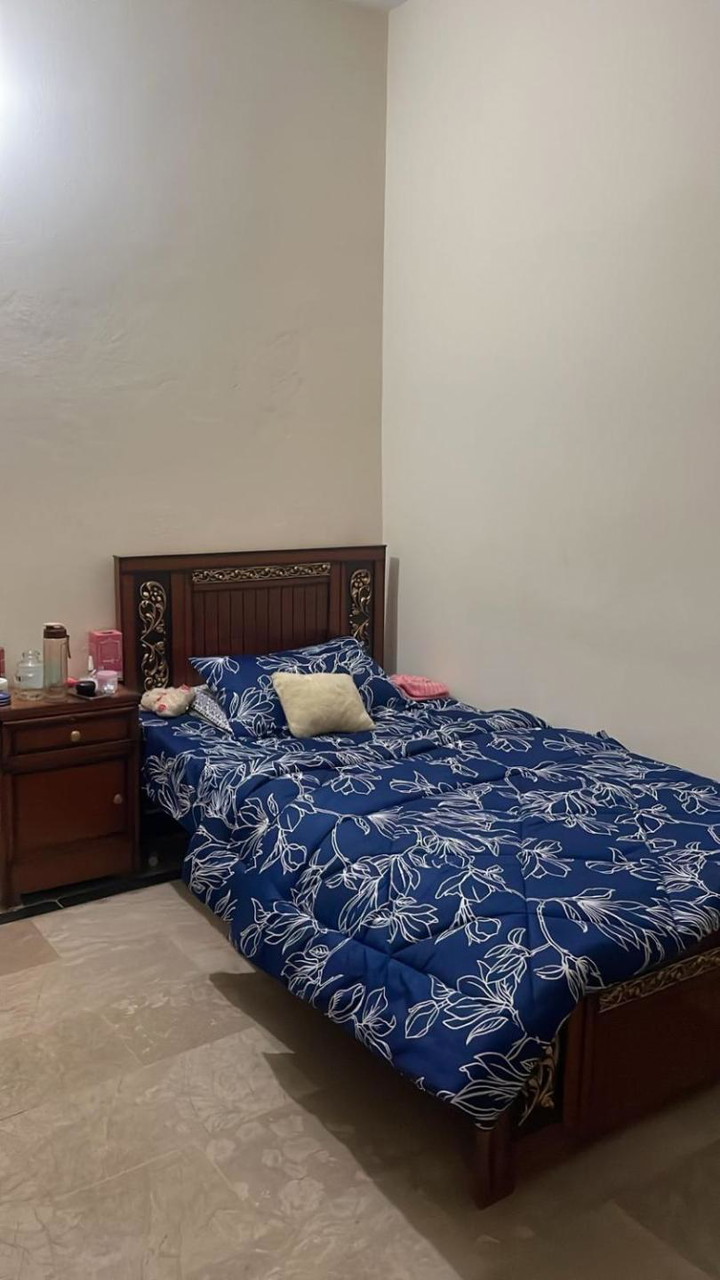 Ayat Girls Hostel - パキスタン