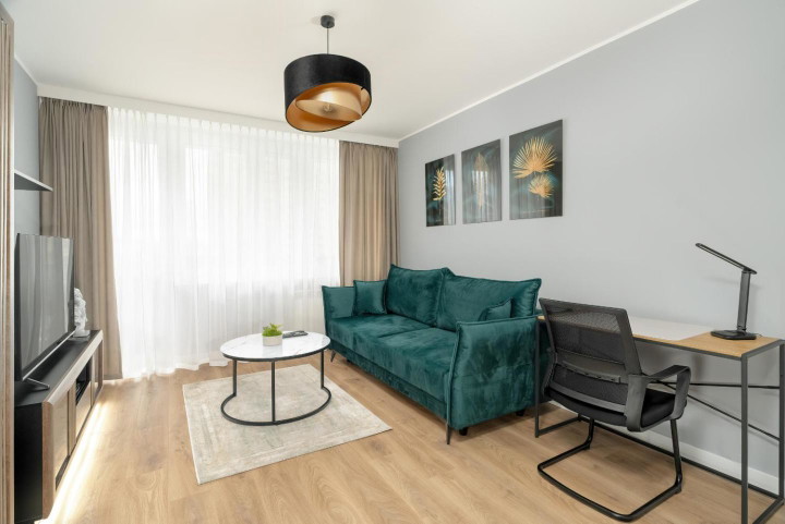 Stylish Two Bedroom Apartment With Parking Near Lake Malta In Poznań By Noclegi Renters - 波茲南